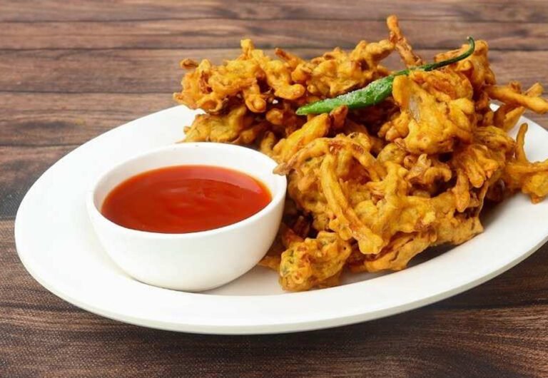 Onion Pakoda Recipe (Punjabi Style)